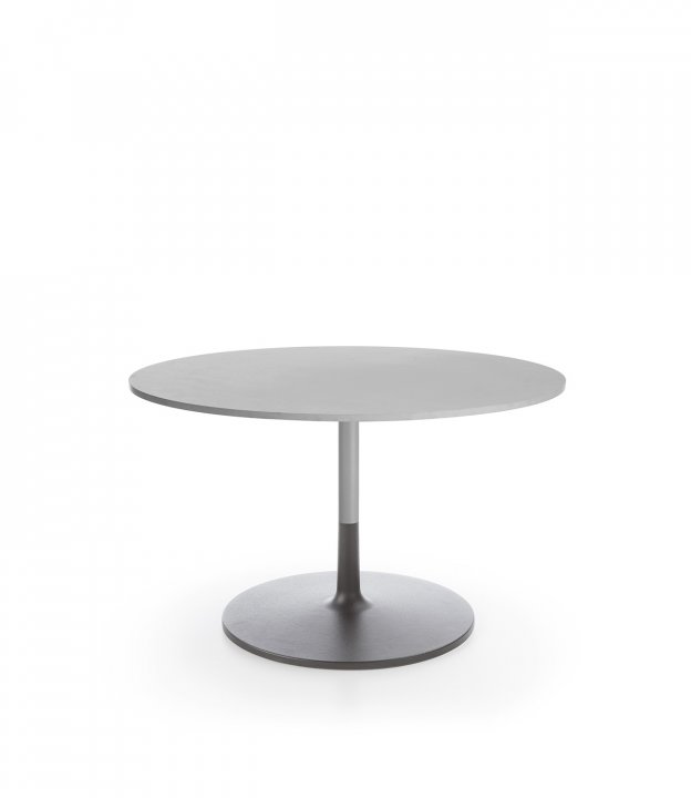 Chic RR40 tables from Profim - subtle and minimalist
